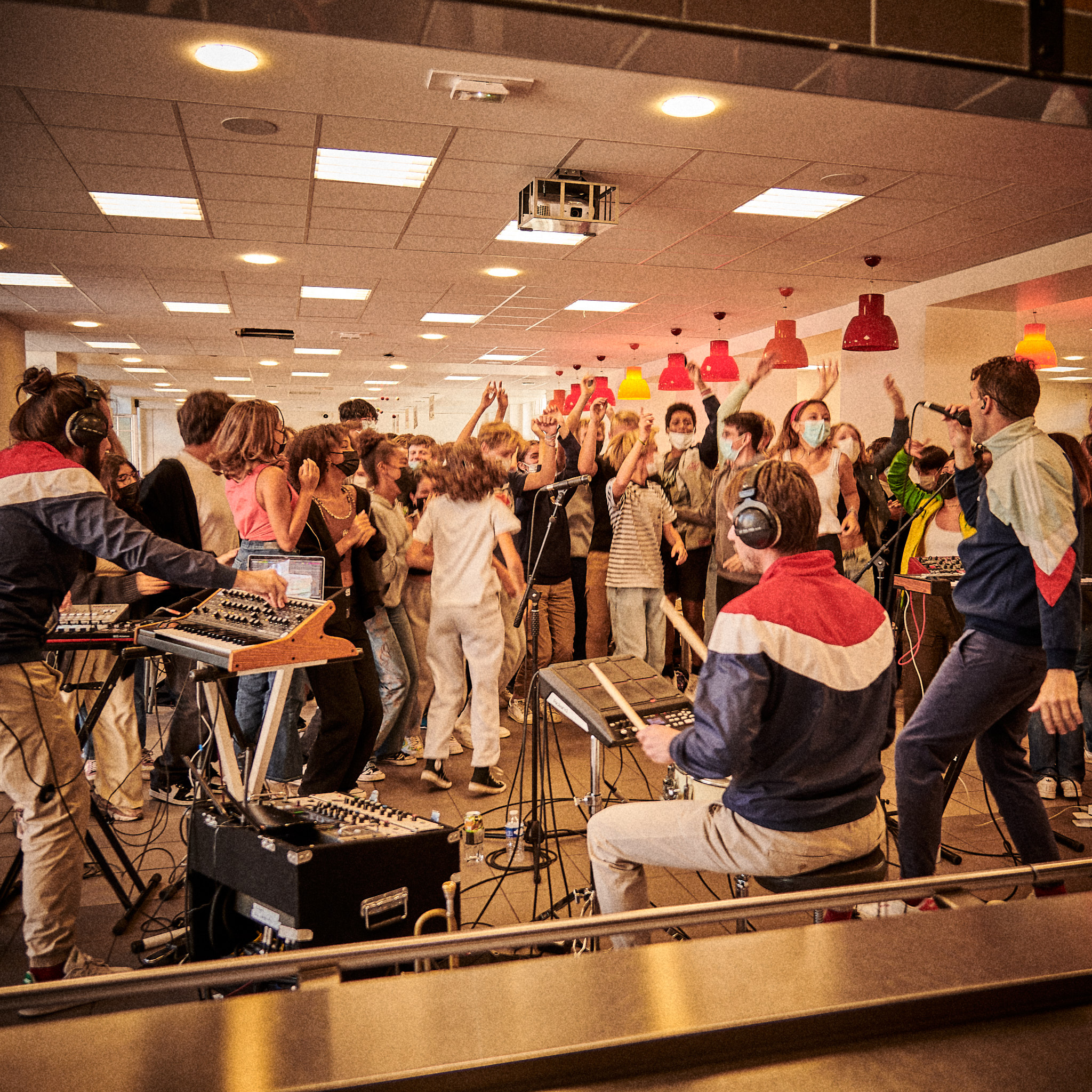 Secrets de Beatmaker - Le spectacle électro Jeune Public de Photøgraph